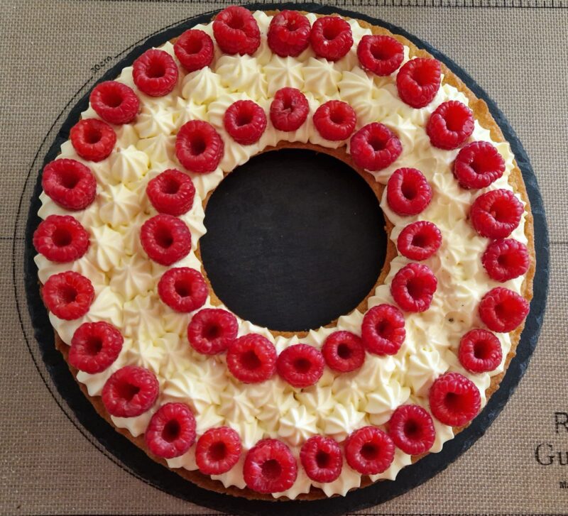 Couronne à la Framboise et Crème Danette - Tatagateau