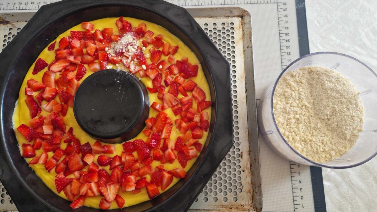 Couronne Crumble aux Fraises - Tatagateau